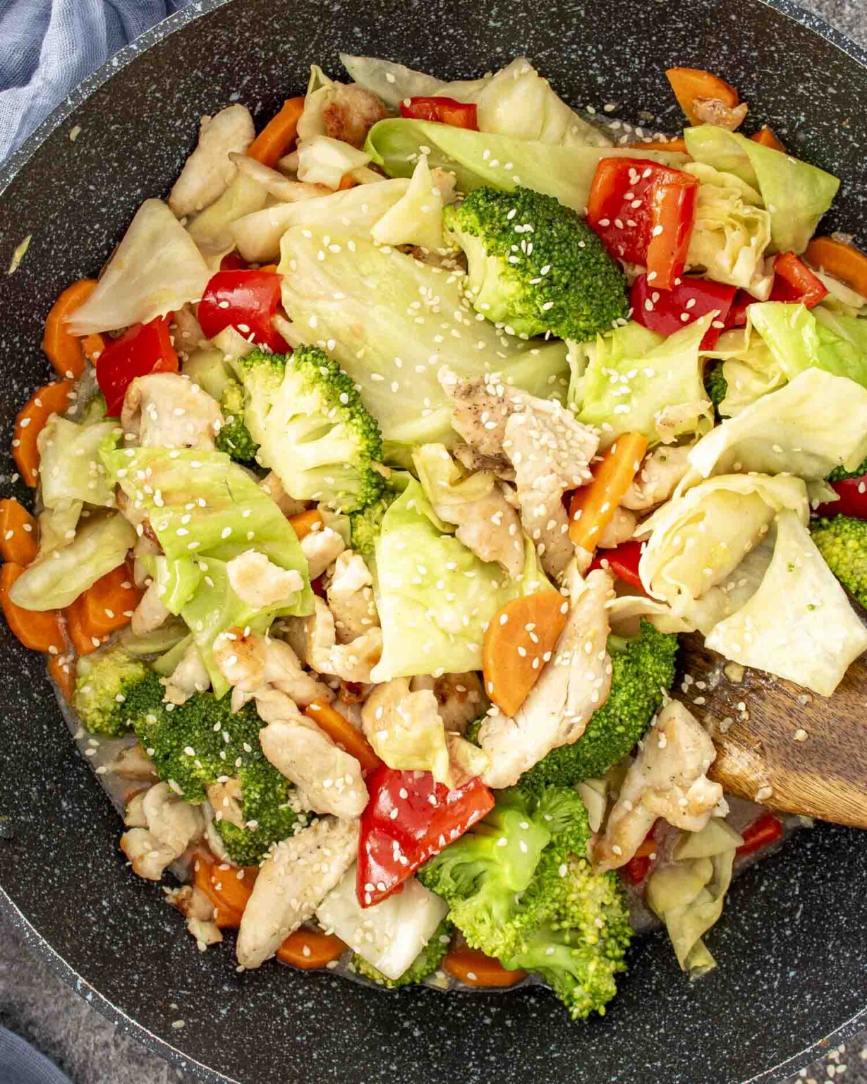 Stir Fried Chicken and Veggies in White Sauce - Craving Home Cooked